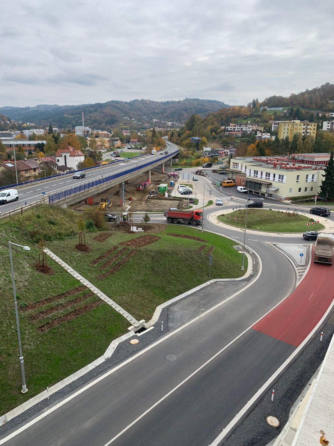 Rampa Mostecká ve Vsetíně je otevřená | EUROVIA CZ